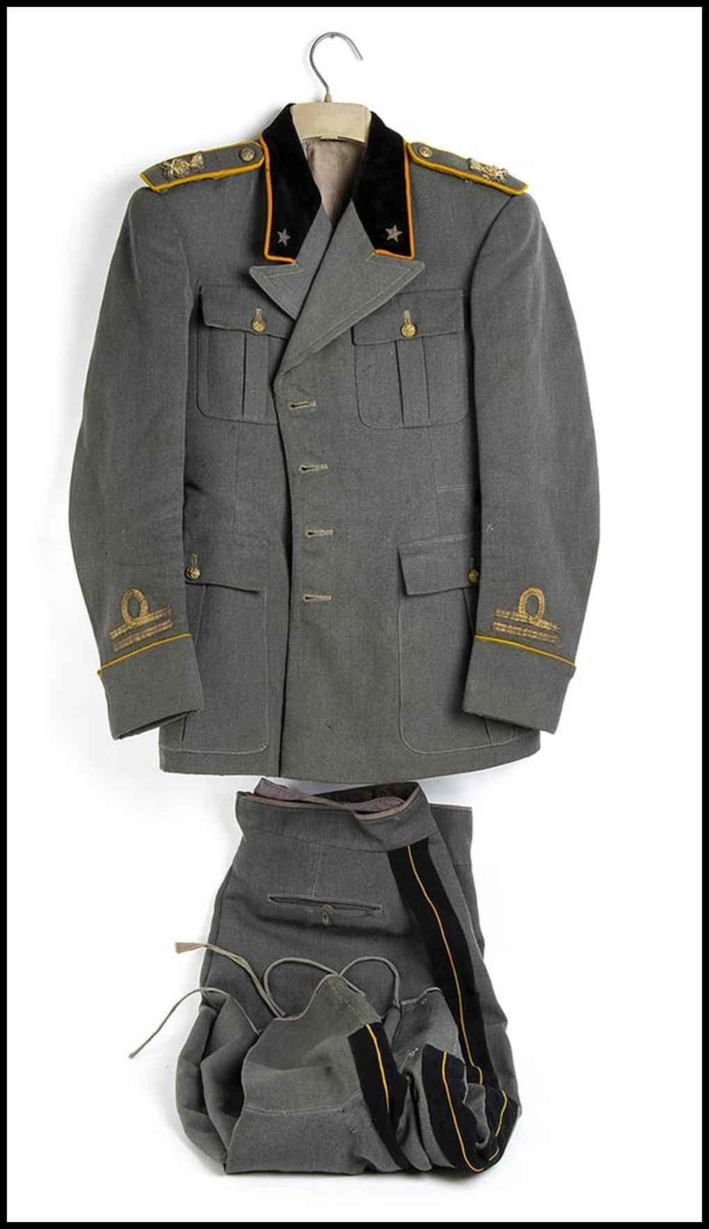 ITALY, KINGDOM M34 uniform for officer horse artillery - Aukcja ...