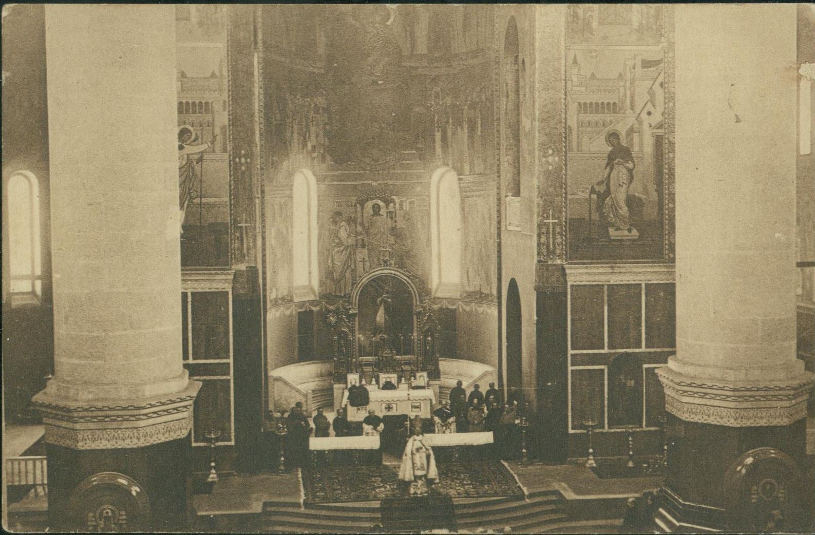 Warszawa - Wnętrze Soboru na Placu Saskim, Uroczystość otwarcia wojskowego kościoła katolickiego ...