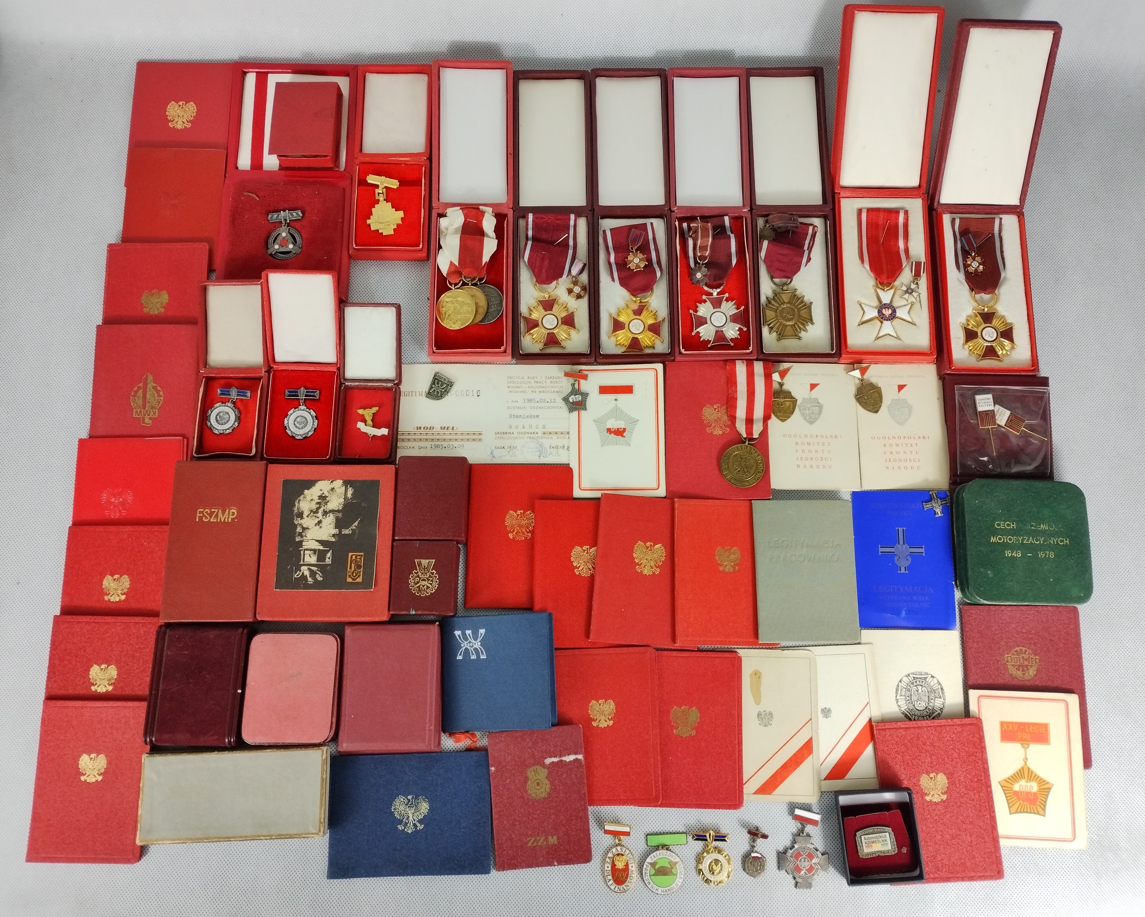 PRL - LARGE SET PRL badges ID cards - Online auction / Online bidding ...