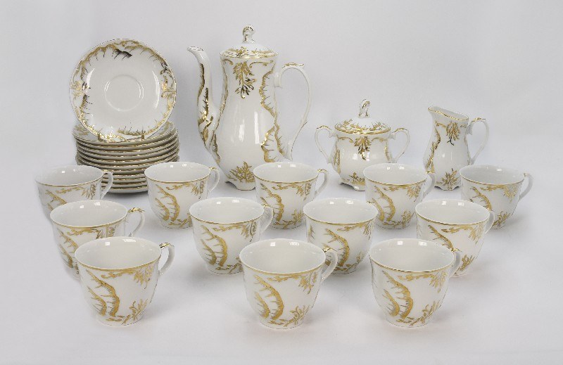 Z ZAKŁADY PORCELANY "ĆMIELÓW", Rococo coffee service, with Anna ...