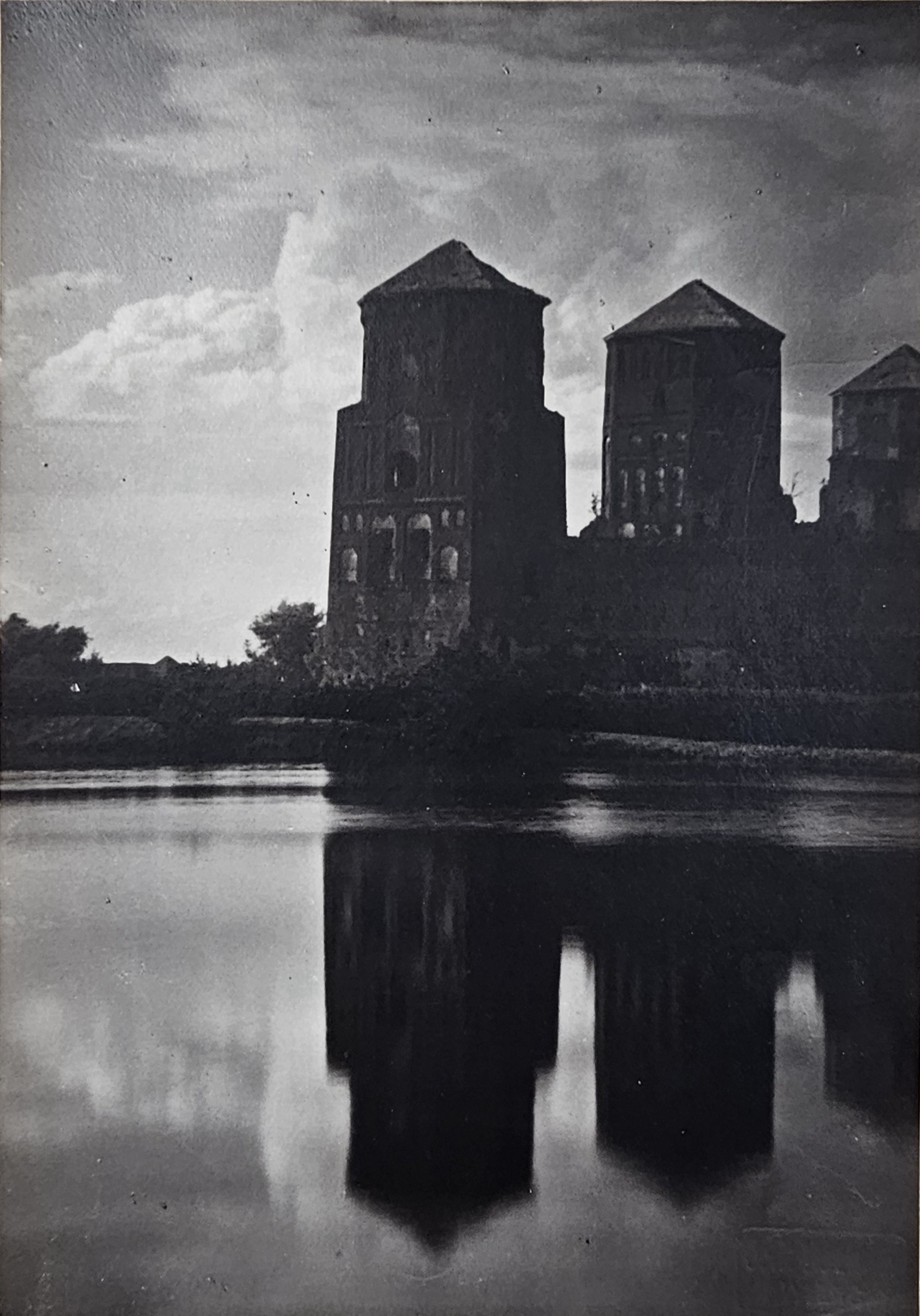 Bulhak Jan - Kresy. The castle in Mir. "Poland in photographic images ...