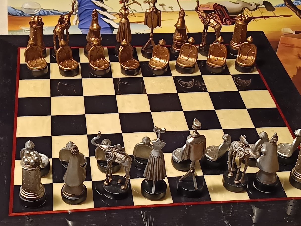 Salvador Dali Exclusive Chess Set 2004. - Online auction / Online ...